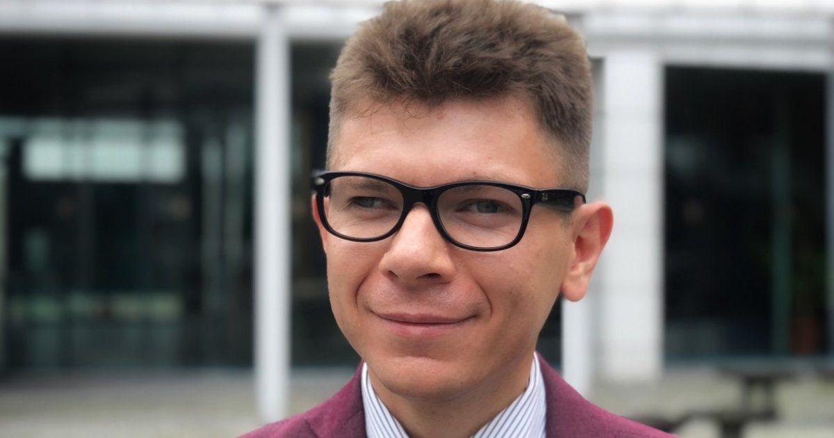 Dr Filip Biały. Algorytmy odbierają nam wolność?